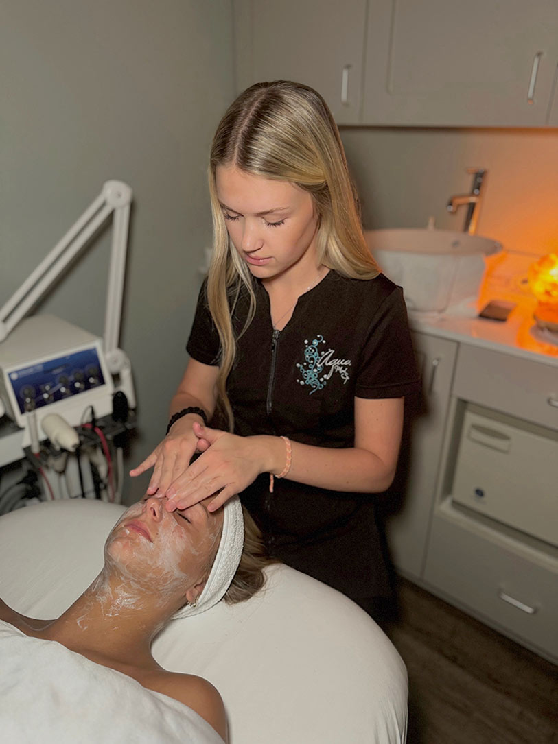 Alexis - Aqua Beauty Lounge & Med Spa